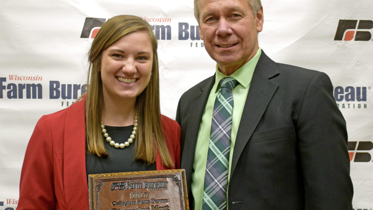 Wedig Wins Collegiate Discussion Meet Contest - Mid-West Farm Report