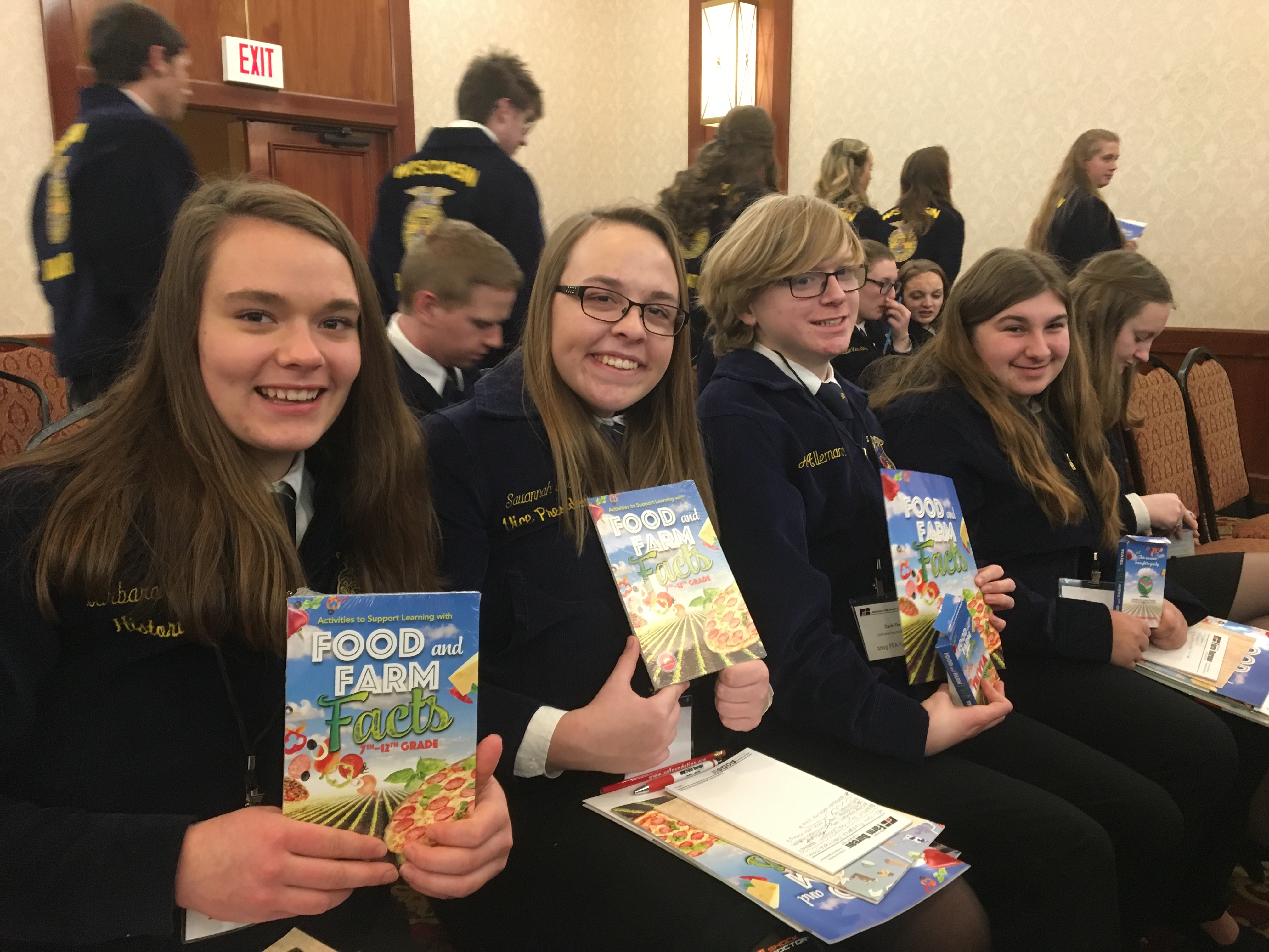 FFA Farm Forum Fires Up Future Wisconsin Leaders - Mid-West Farm Report