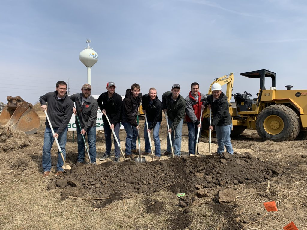 Canada's MacDon Finds New Home In Sun Prairie - Mid-West Farm Report