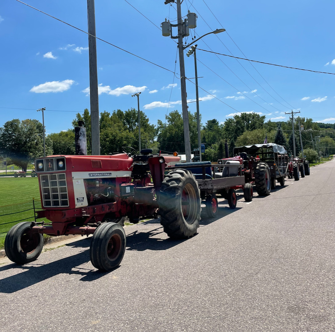 Community Tractor Ride - Mid-West Farm Report