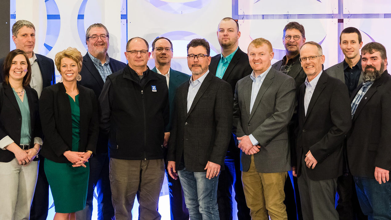 Board Members Re-Elected - Mid-West Farm Report