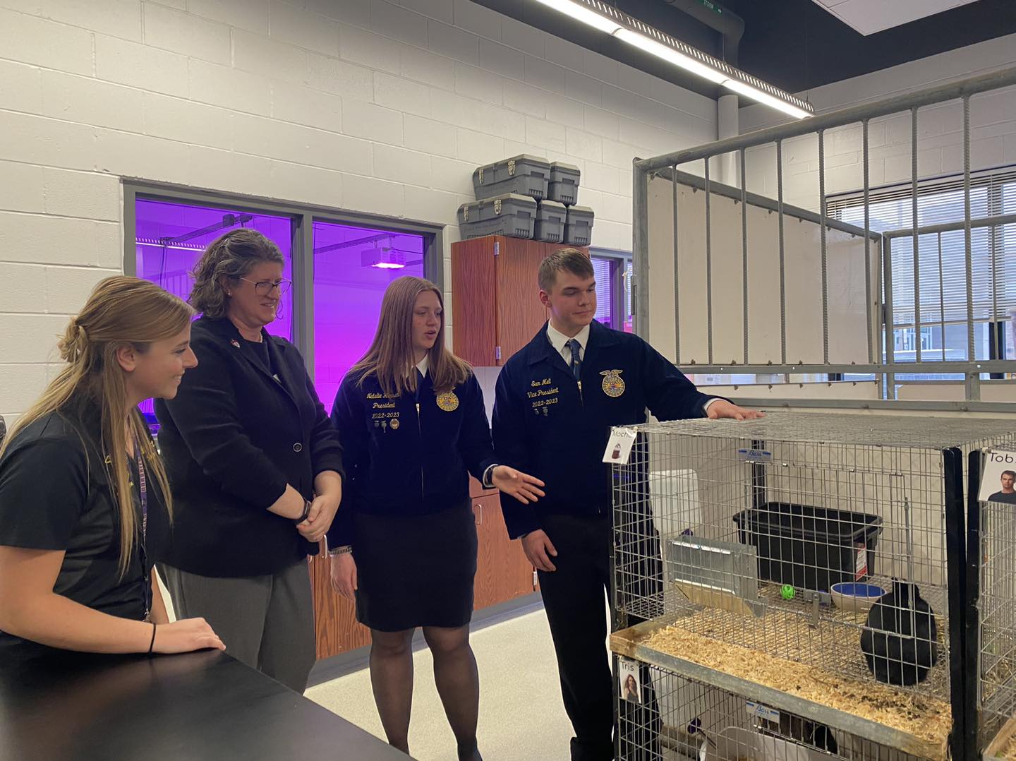 Attracting Non-Farm Students To Ag - Mid-West Farm Report