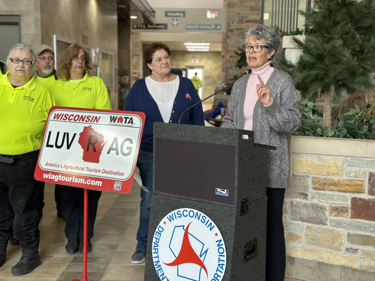 Highway Stops & Farms Intersect To Promote Ag Tourism - Mid-West Farm ...