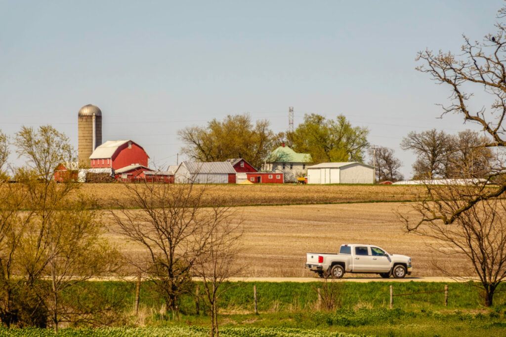 The Battle To Keep Farmland - Farmland - Mid-West Farm Report
