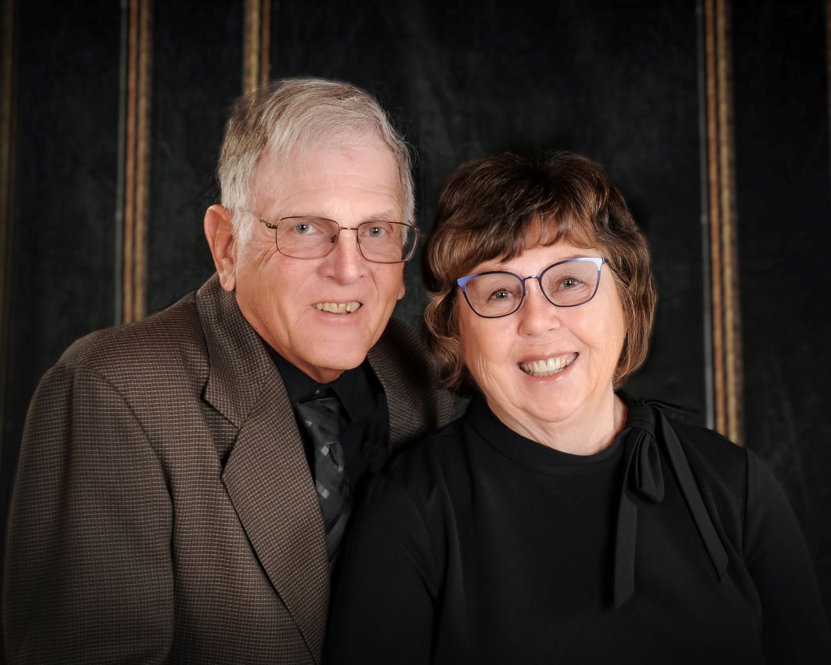 Berlin Family Gets Distinguished Honor - Mid-West Farm Report