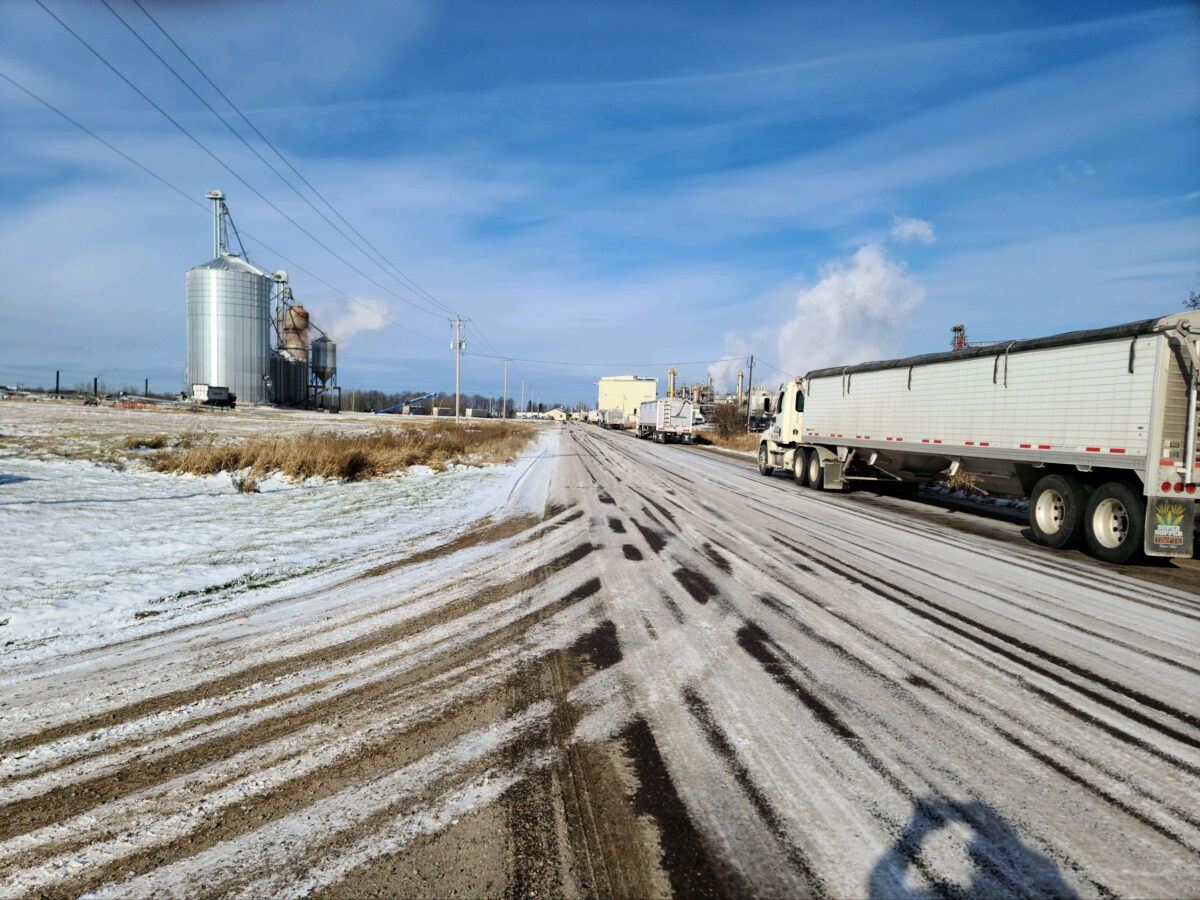 Corn Races To The Finish Line - Mid-West Farm Report