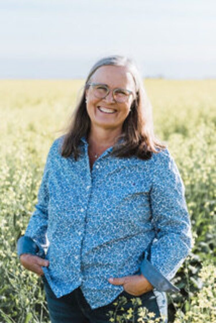 Creating Farm Family Harmony Through Conversation - Mid-West Farm Report