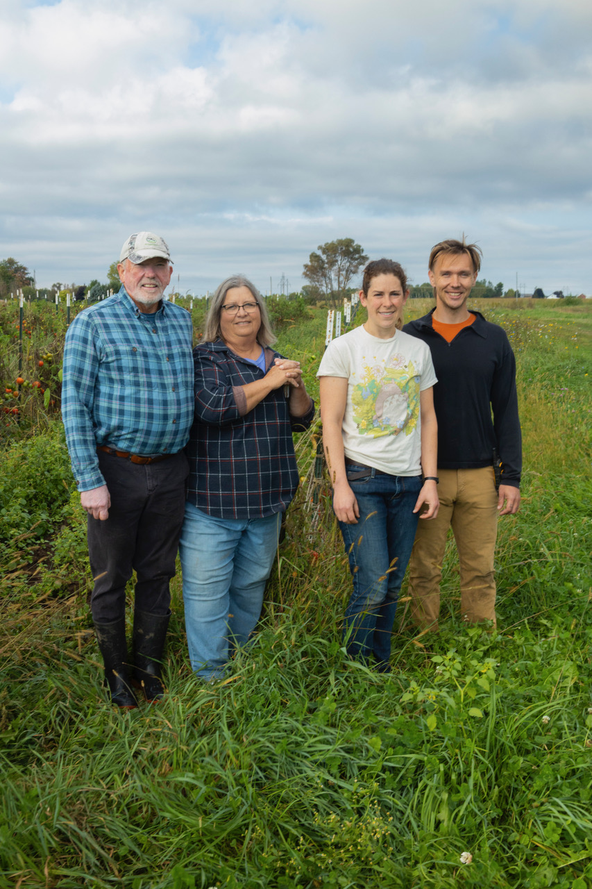 Full Circle Farm Earns Leopold Conservation Award - Mid-West Farm Report