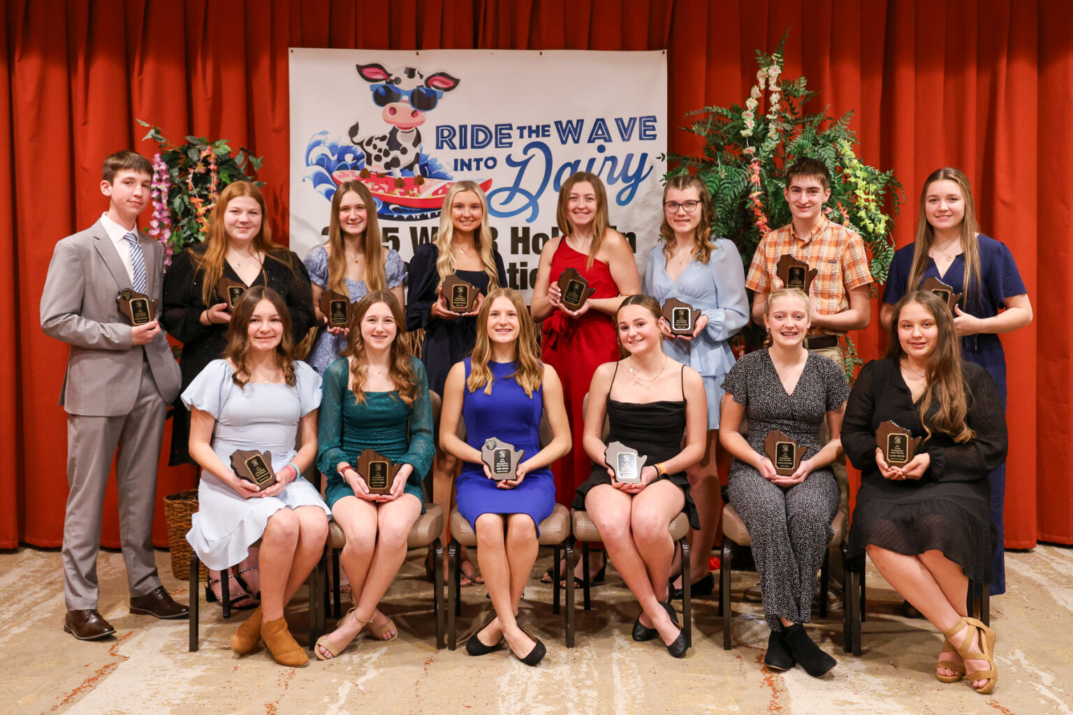 Celebrating Holstein Achievements Across All Age Groups - Mid-West Farm ...