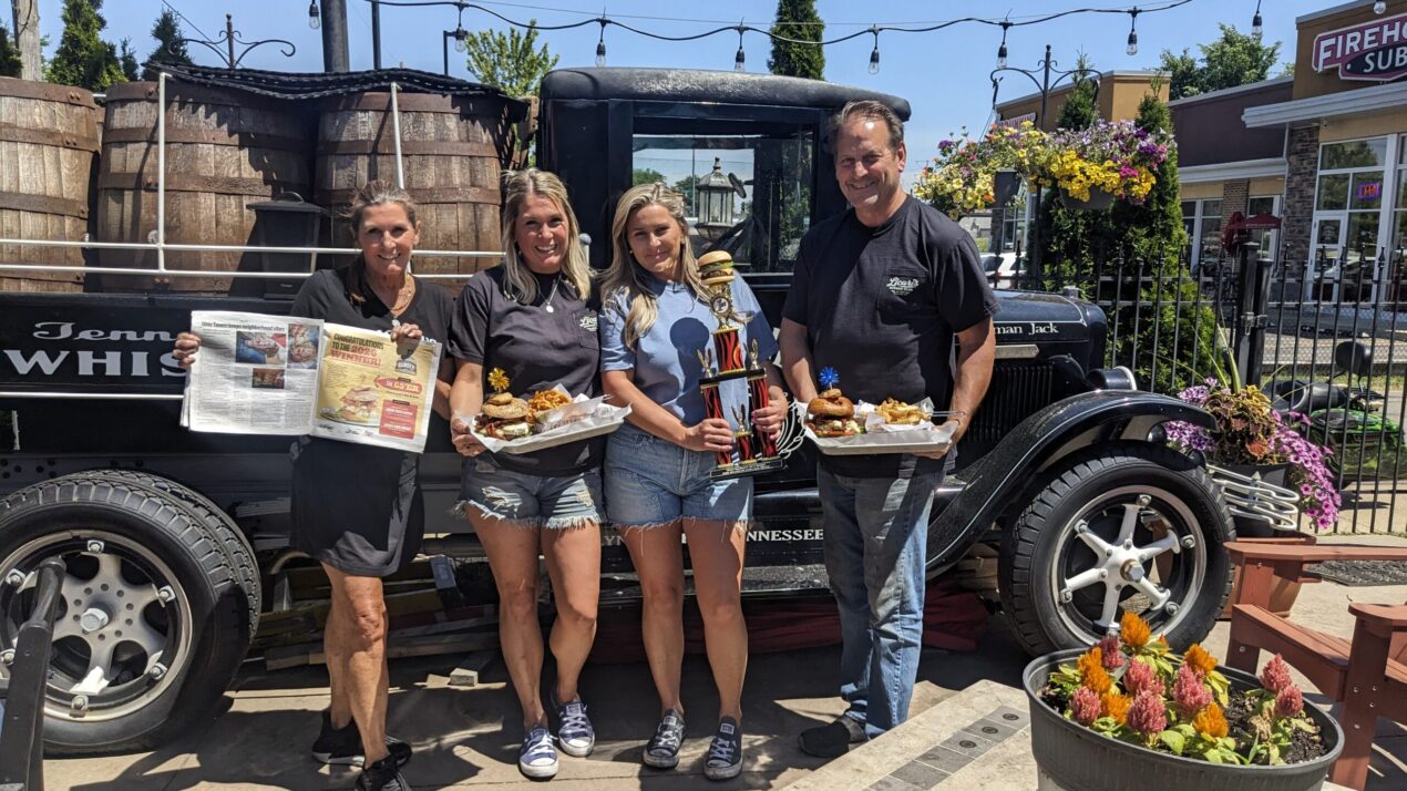 Licari's Bar & Grill Tops Madison Burger Week - Mid-West Farm Report